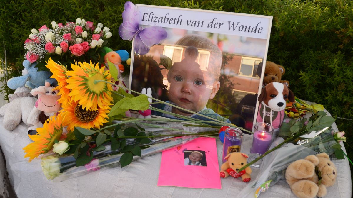 Zeventig mensen bij stille tocht voor omgebrachte Elizabeth - RTV Drenthe