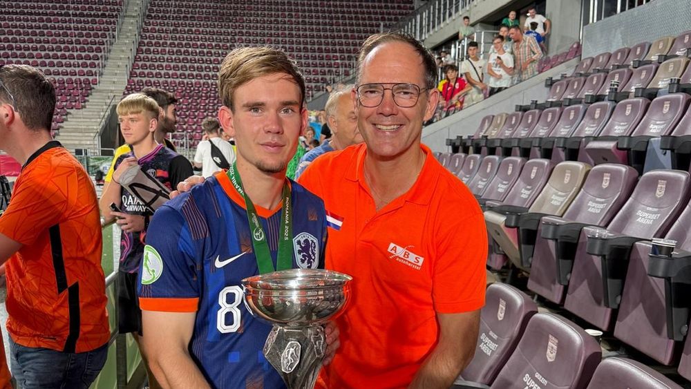 Veenendaals Ajax-talent wint goud met Oranje O19 - RTV Utrecht