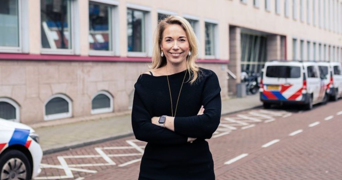 Na botsingen met PVV van Wilders stapt Ingrid Coenradie over naar JA21 - Rijnmond