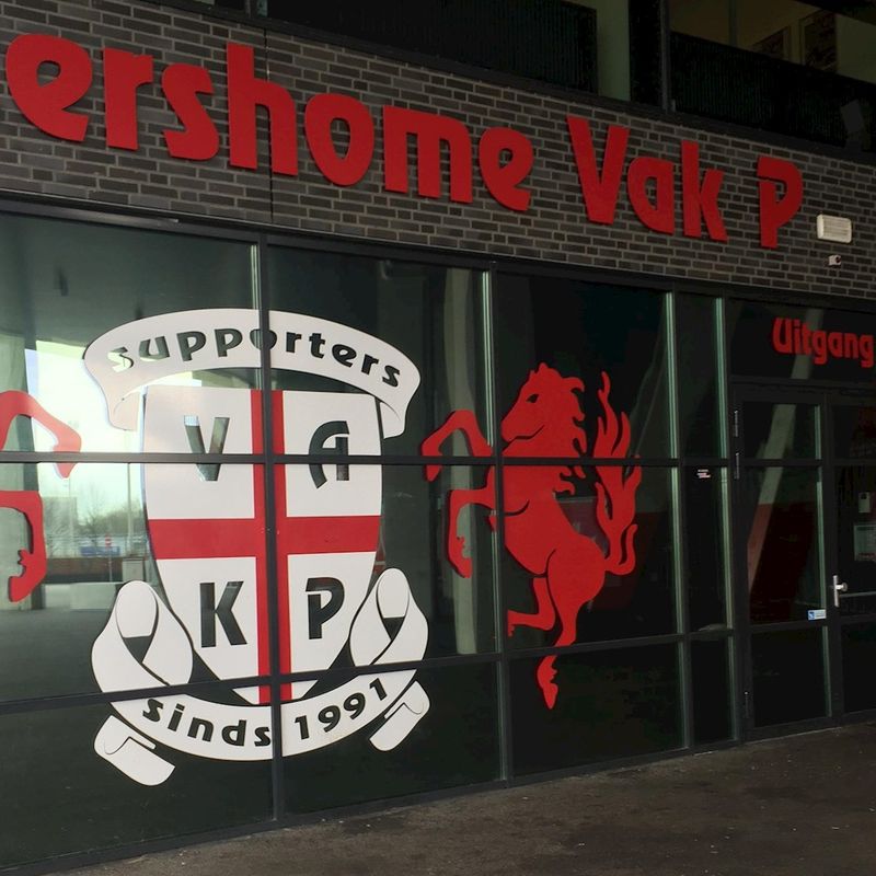 Supportersverenigingen FC Twente eisen opheffing alcoholverbod Vak-P - Oost