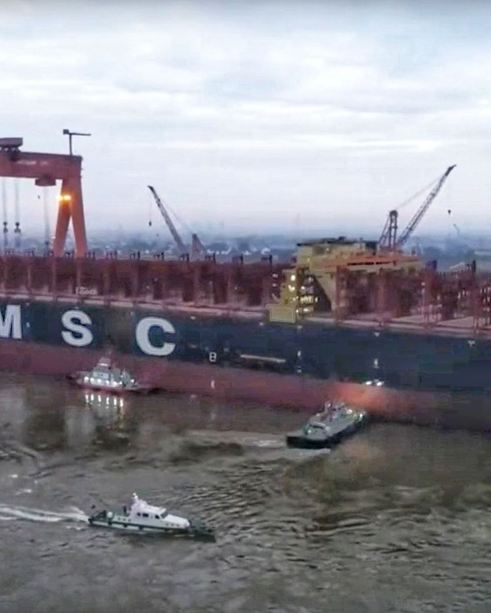 Nieuwe grootste containerschip ter wereld komt naar Westerschelde ...