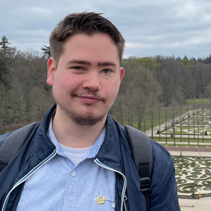 Route Regio: Bjorn Hoex, superfan van het koninklijk huis - L1