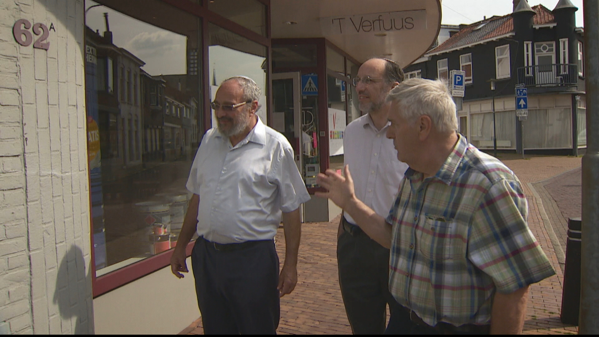 Twee joodse families in gelukkiger tijden - Omroep Zeeland