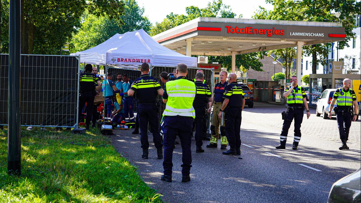 Kind overleden na aanrijding met auto - Omroep West