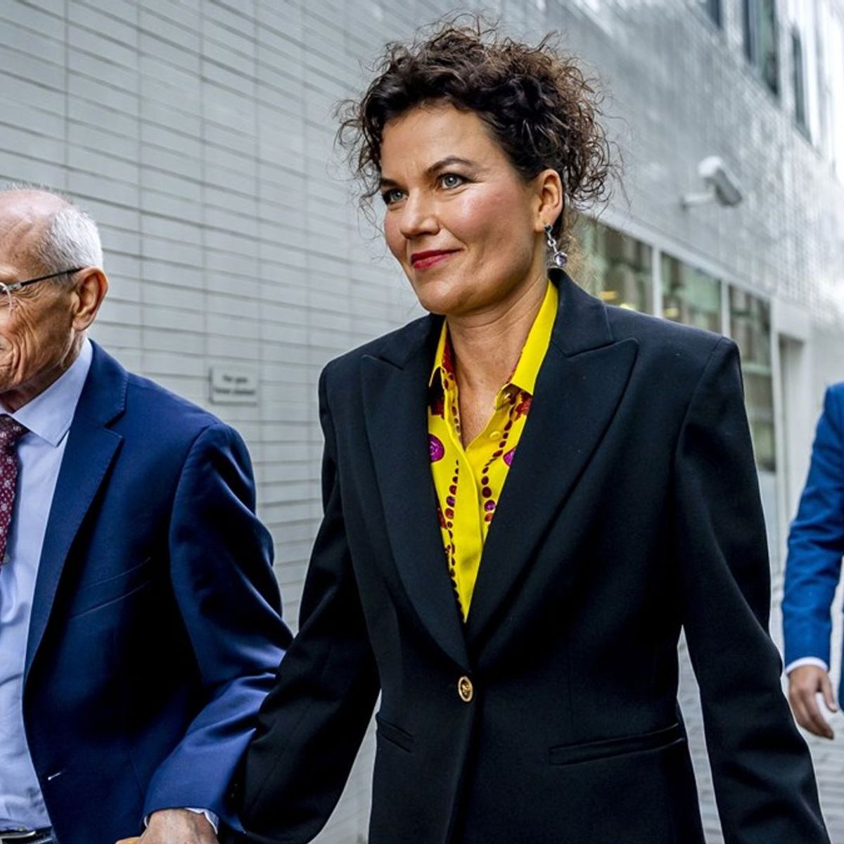 Nieuwe wending in Sanderink-soap: zijn ex mag Rian van Rijbroek toch ...