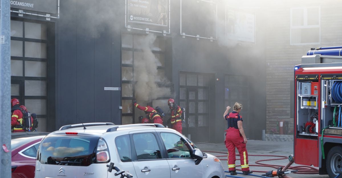 112-nieuws woensdag 10 juli: Brand in bedrijfspand Stad • Explosief naar woning Garnwerd gegooid ...