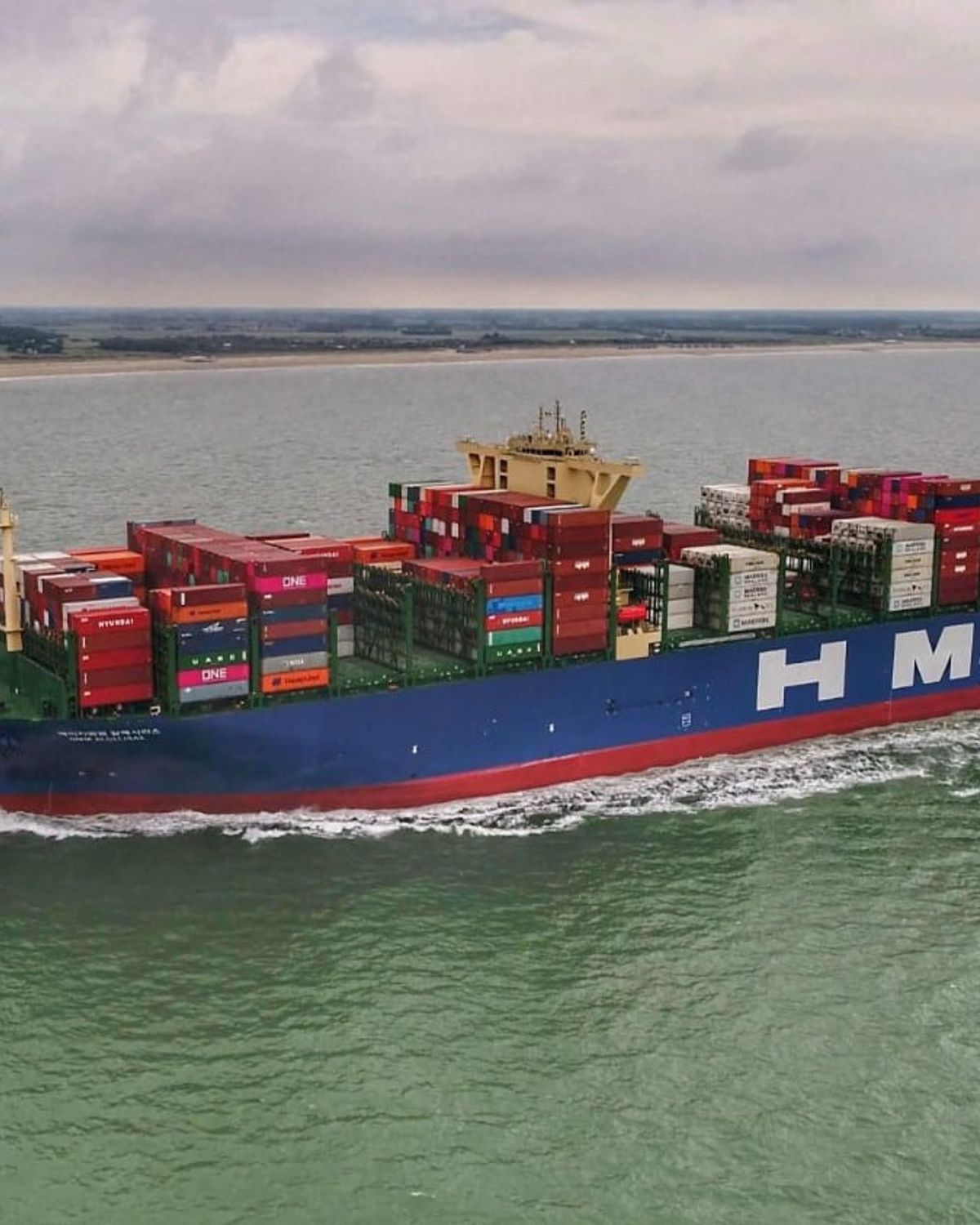 Zo keek Zeeland naar het grootste containerschip van de wereld - Omroep ...