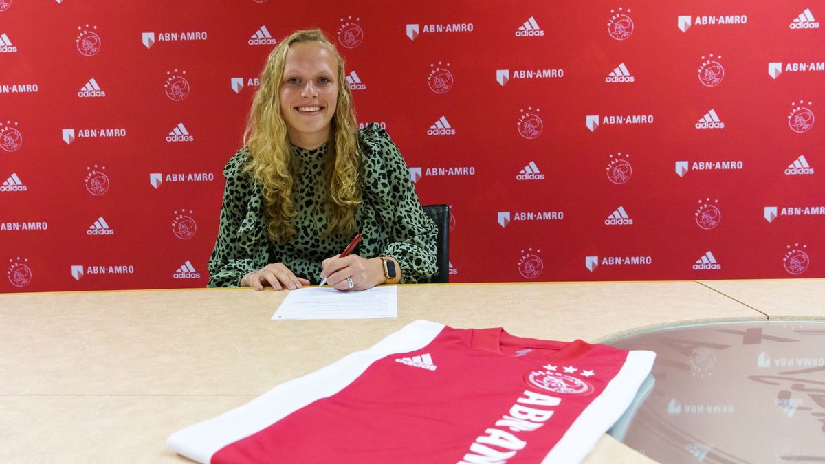 Tiny Hoekstra debuteert in selectie van de OranjeLeeuwinnen - Omrop Fryslân