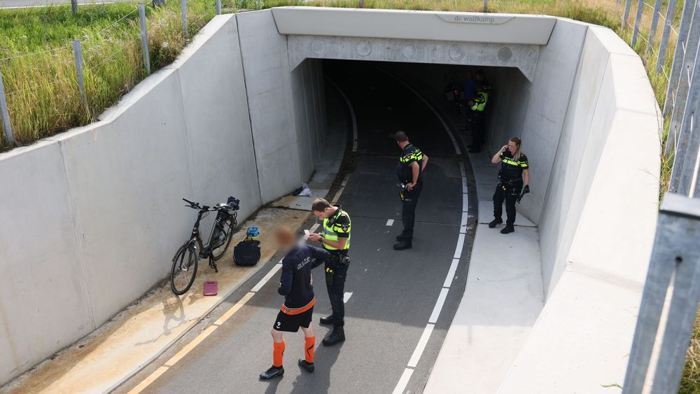 Fietser uit Dalfsen overleden aan verwondingen na ongeval in Oudleusen - Oost