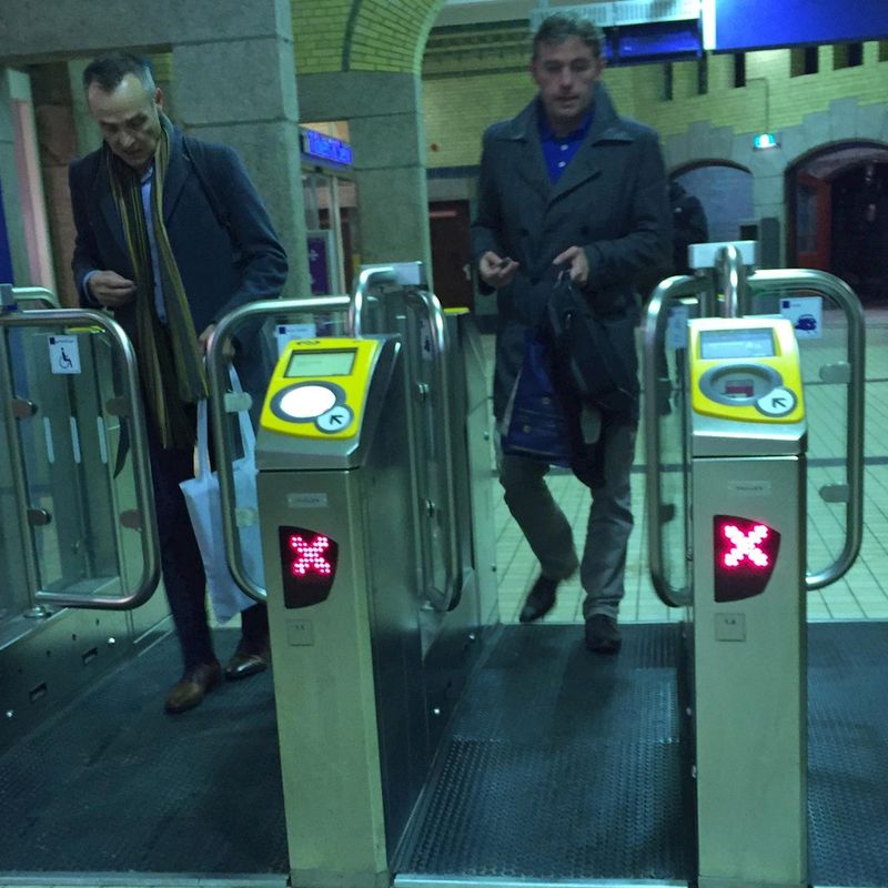 Poortjes op station Deventer vanaf vandaag gesloten - Oost
