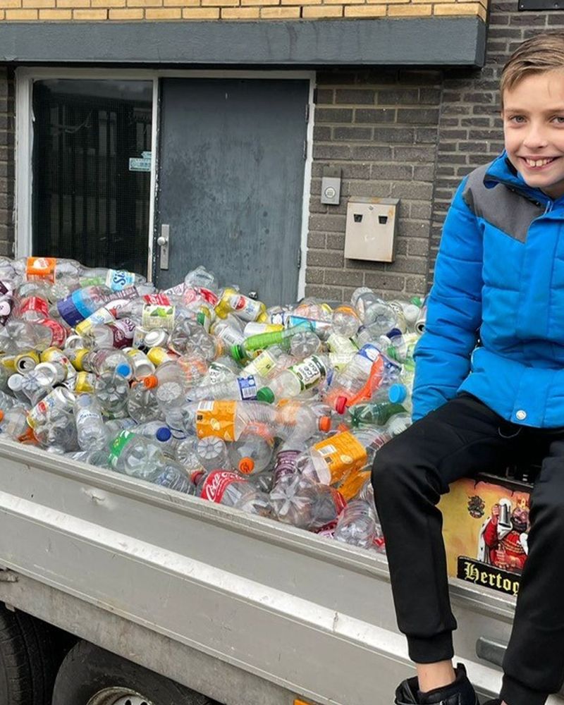 Statiegeldmachine maakt overuren door de duizenden flesjes van Wouter ...