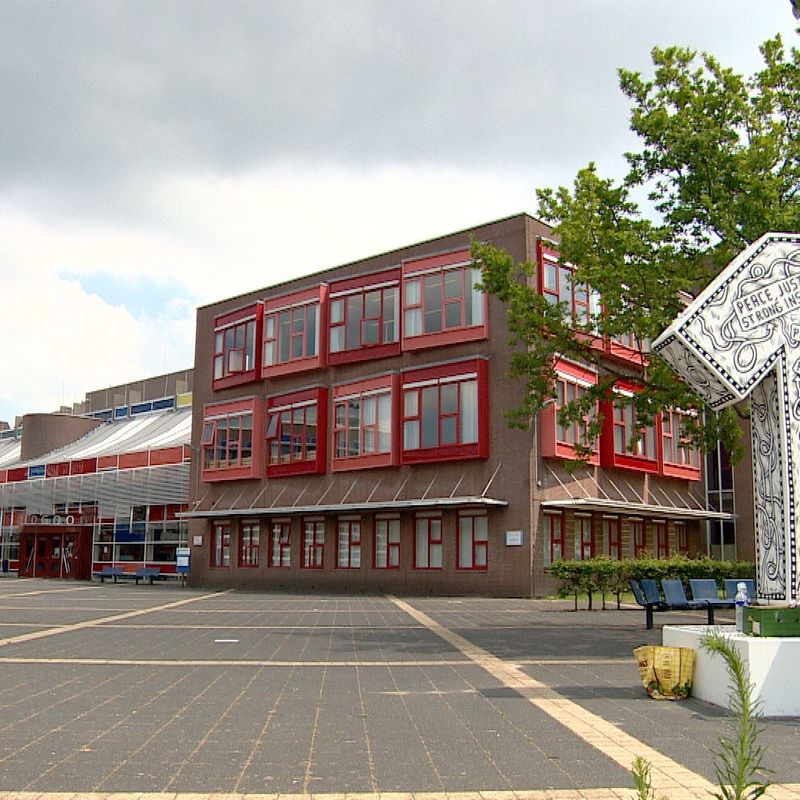 HZ voor dertiende jaar op rij in top drie beste hogescholen - Omroep ...