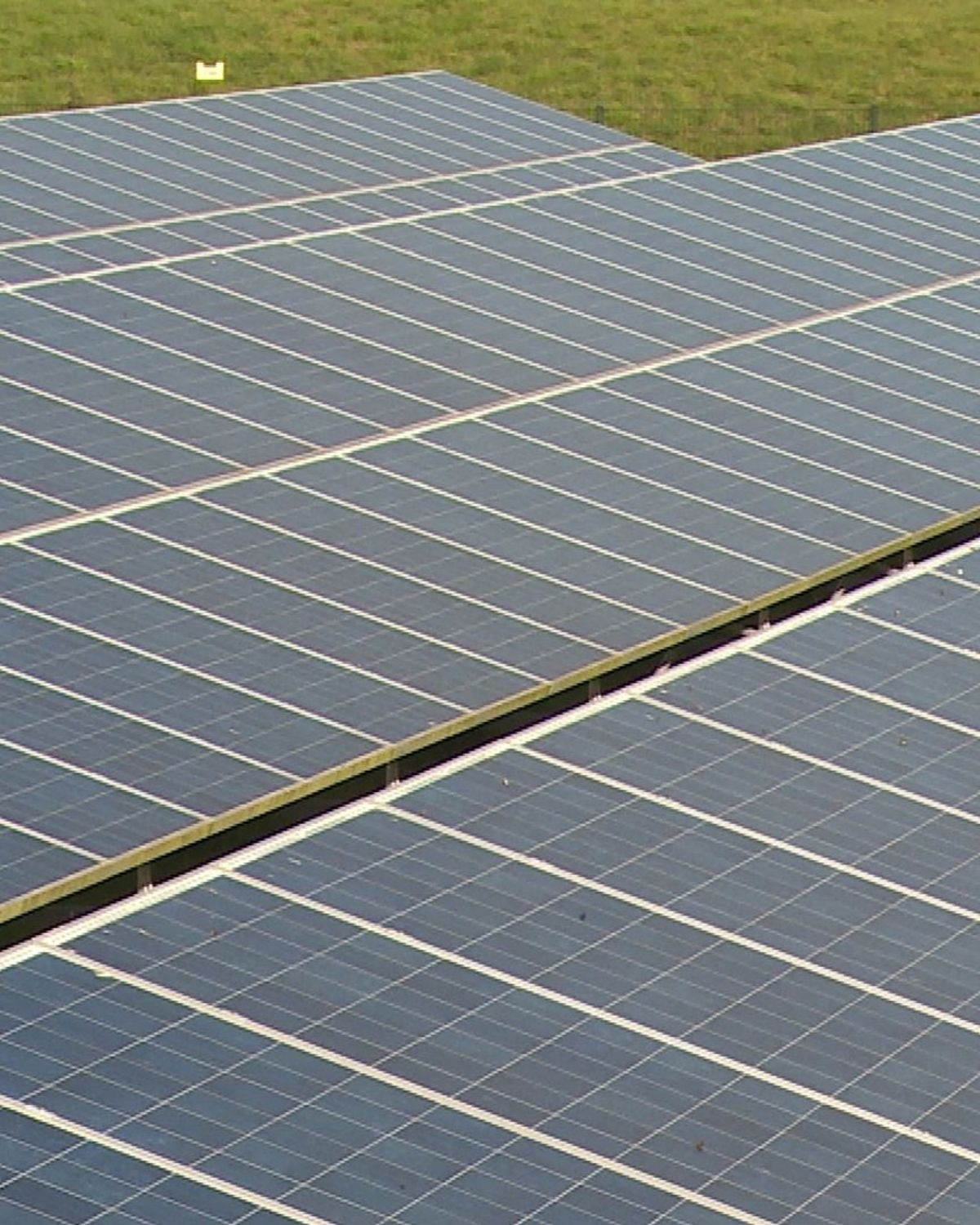 Mogelijk vijf nieuwe zonneparken in Terneuzen - Omroep Zeeland