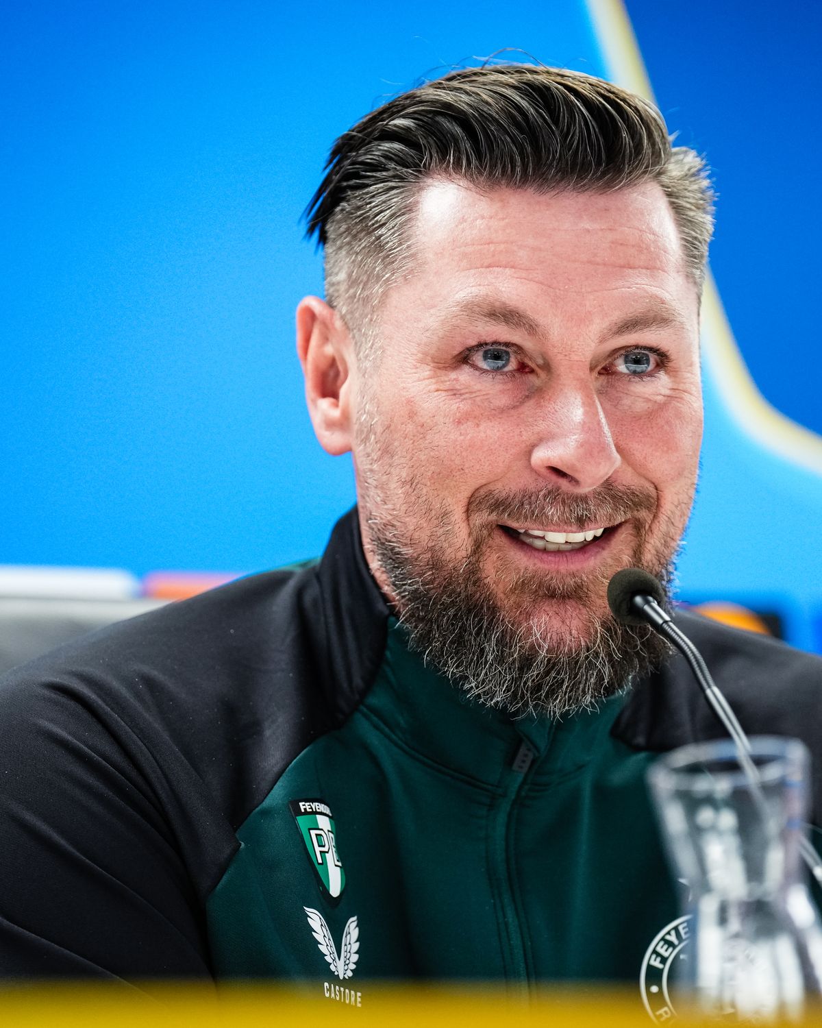 Hoe Pascal Bosschaart ineens hoofdtrainer van Feyenoord was: 'Vind het ...