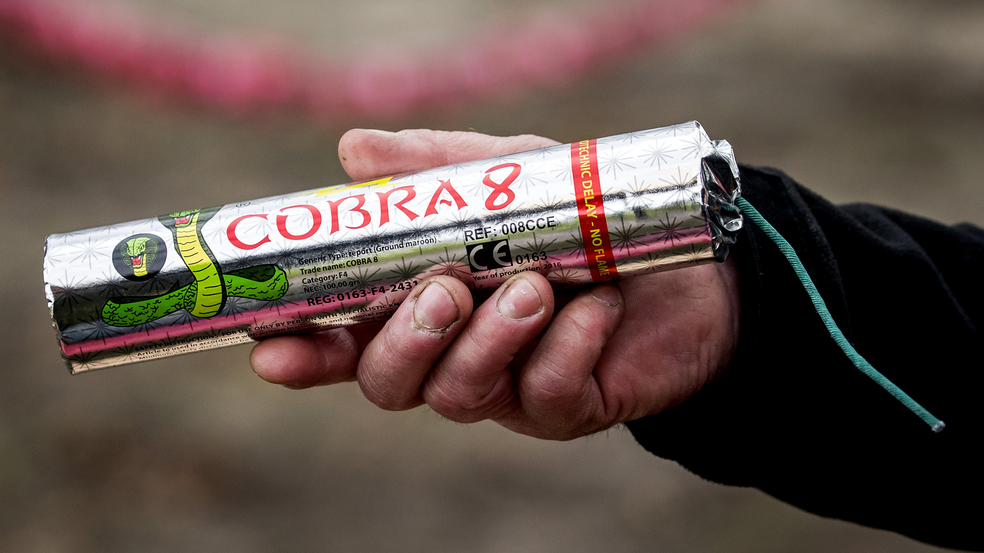 Zes vragen over de Cobra, het meest besproken explosief (en vuurwerk ...