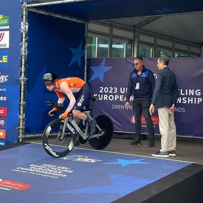Axel van der Tuuk achtste op beloftentijdrit EK Wielrennen - RTV Drenthe
