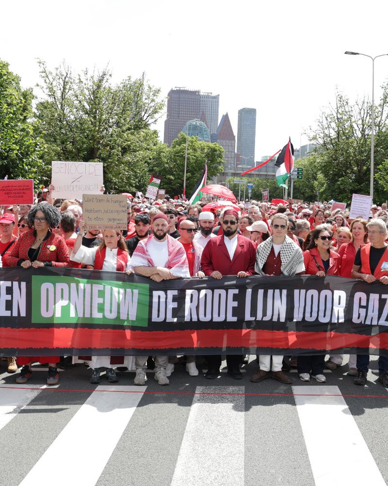 Opnieuw massale opkomst bij Rode Lijn-demonstratie voor Gaza - Den Haag FM
