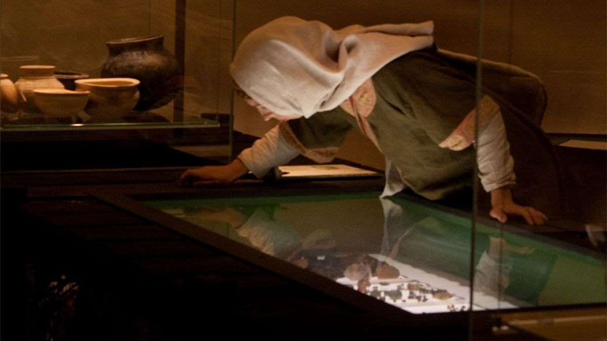 Museum Dorestad verhuist definitief naar oude stadhuis van Wijk bij ...