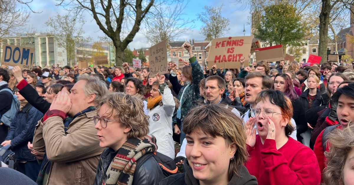 Studenten en medewerkers UU gaan staken tegen 1 miljard euro aan ...
