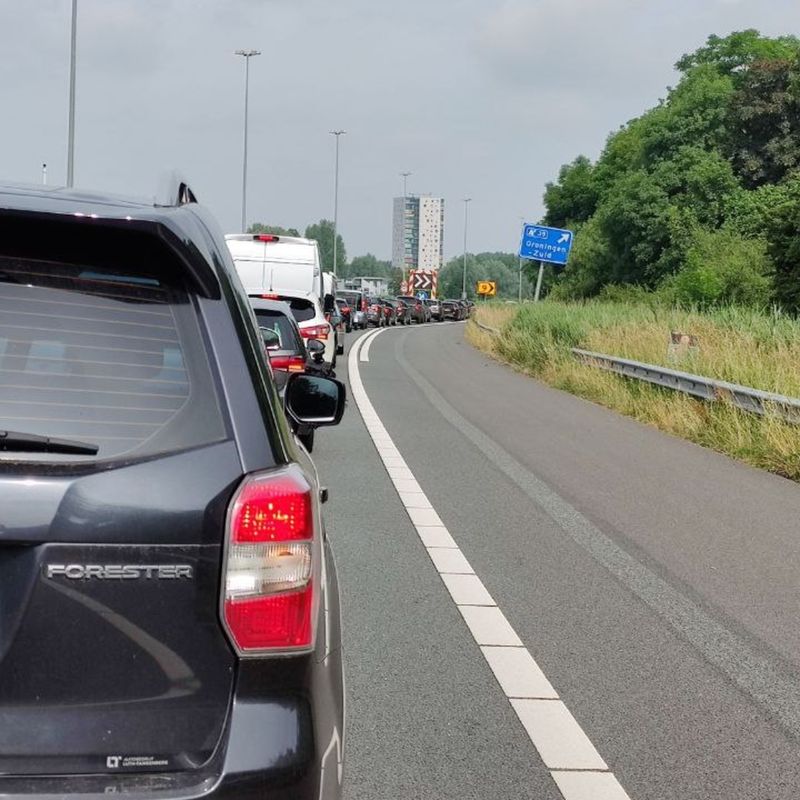 Buiten spitstijd meer files dan ooit op Groningse snelwegen - RTV Noord
