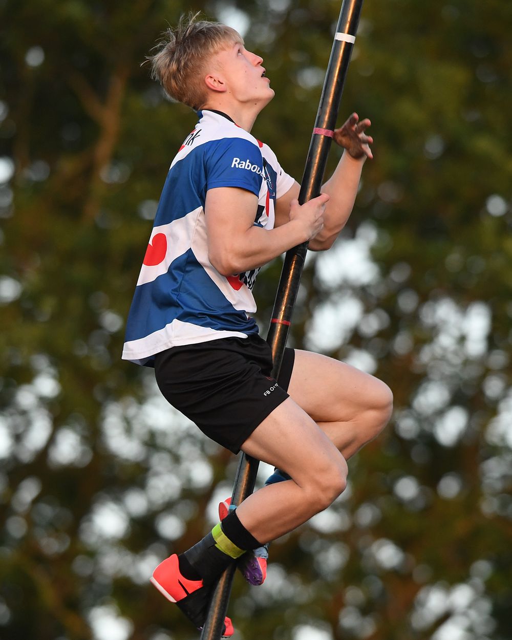 Germ Terpstra wint it fierljeppen yn Bûtenpost - Omrop Fryslân