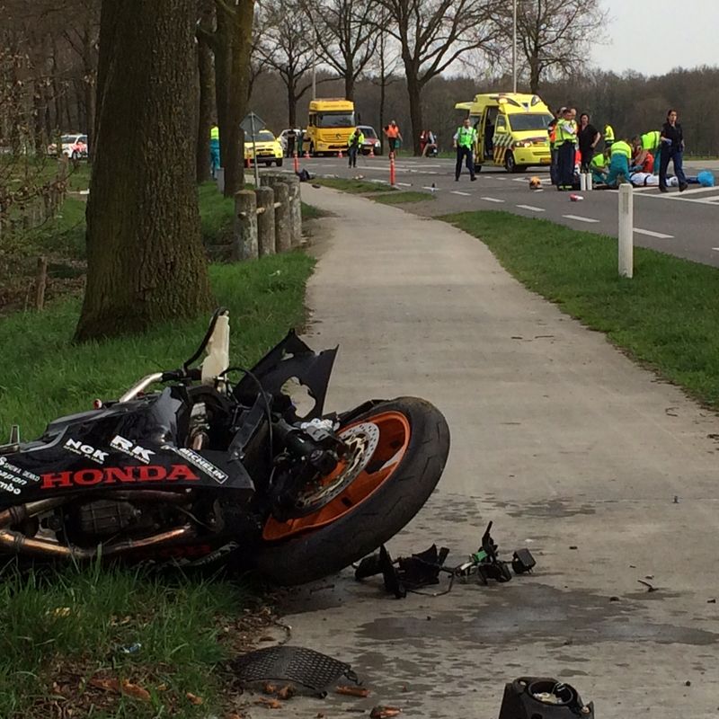 Fietser Swartbroek overleden na aanrijding met motor - L1