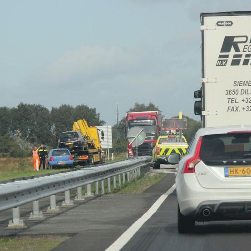 Gewonden bij ongeluk op N36 bij Westerhaar: 'auto wilde keren op de weg ...