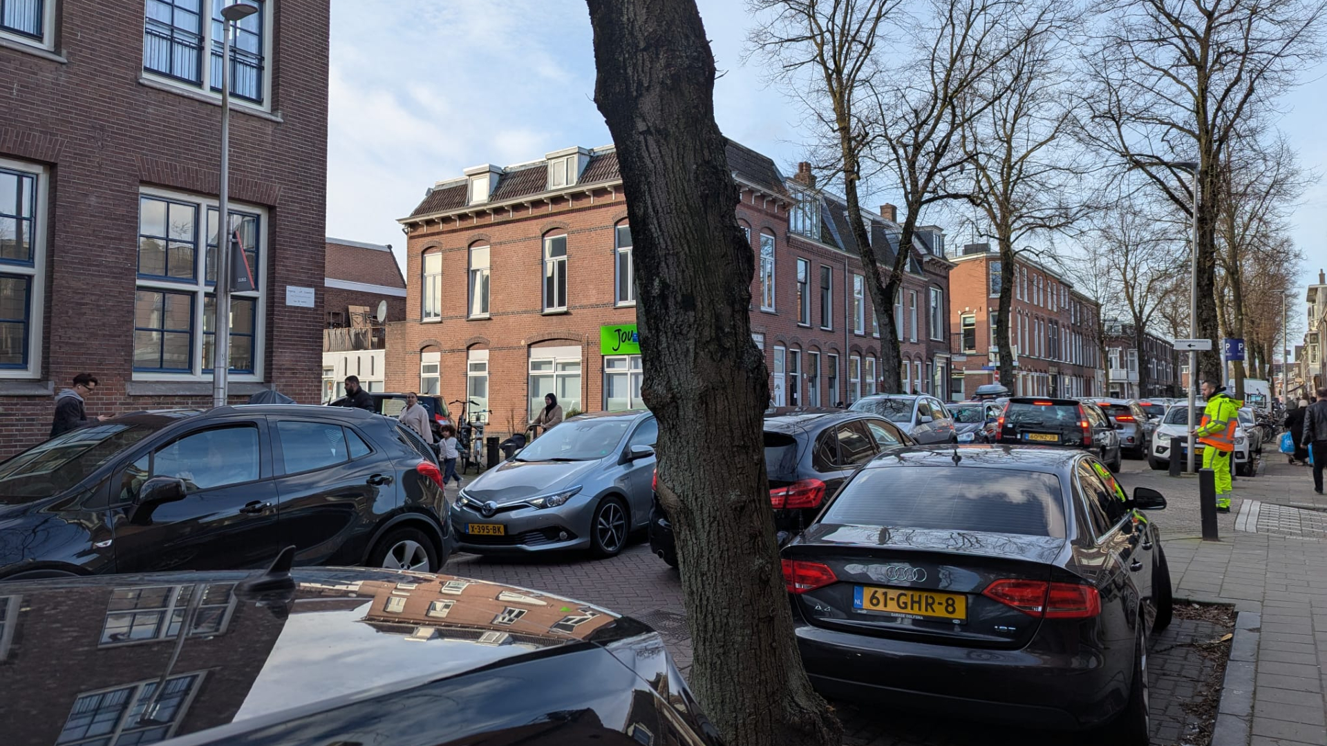 112-nieuws: Ongeluk op Beneluxlaan in Utrecht | Auto over de kop in ...