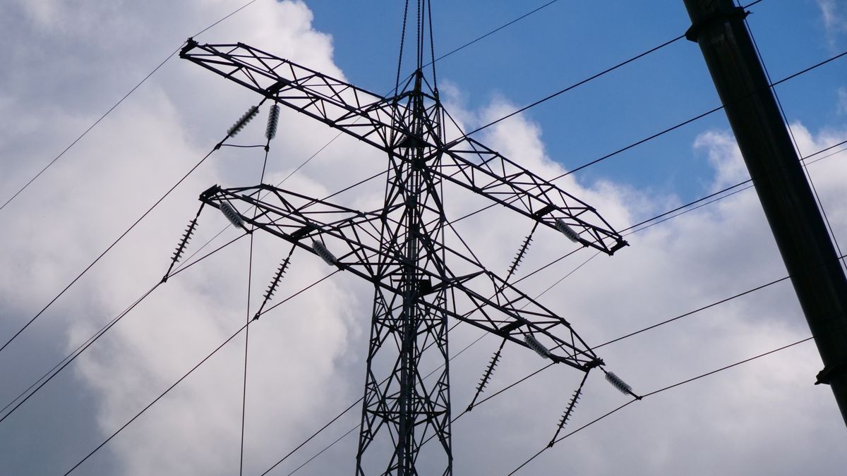 Bou fan nije heechspanningsstasjons yn Fryslân rint twa jier fertraging op - Omrop Fryslân