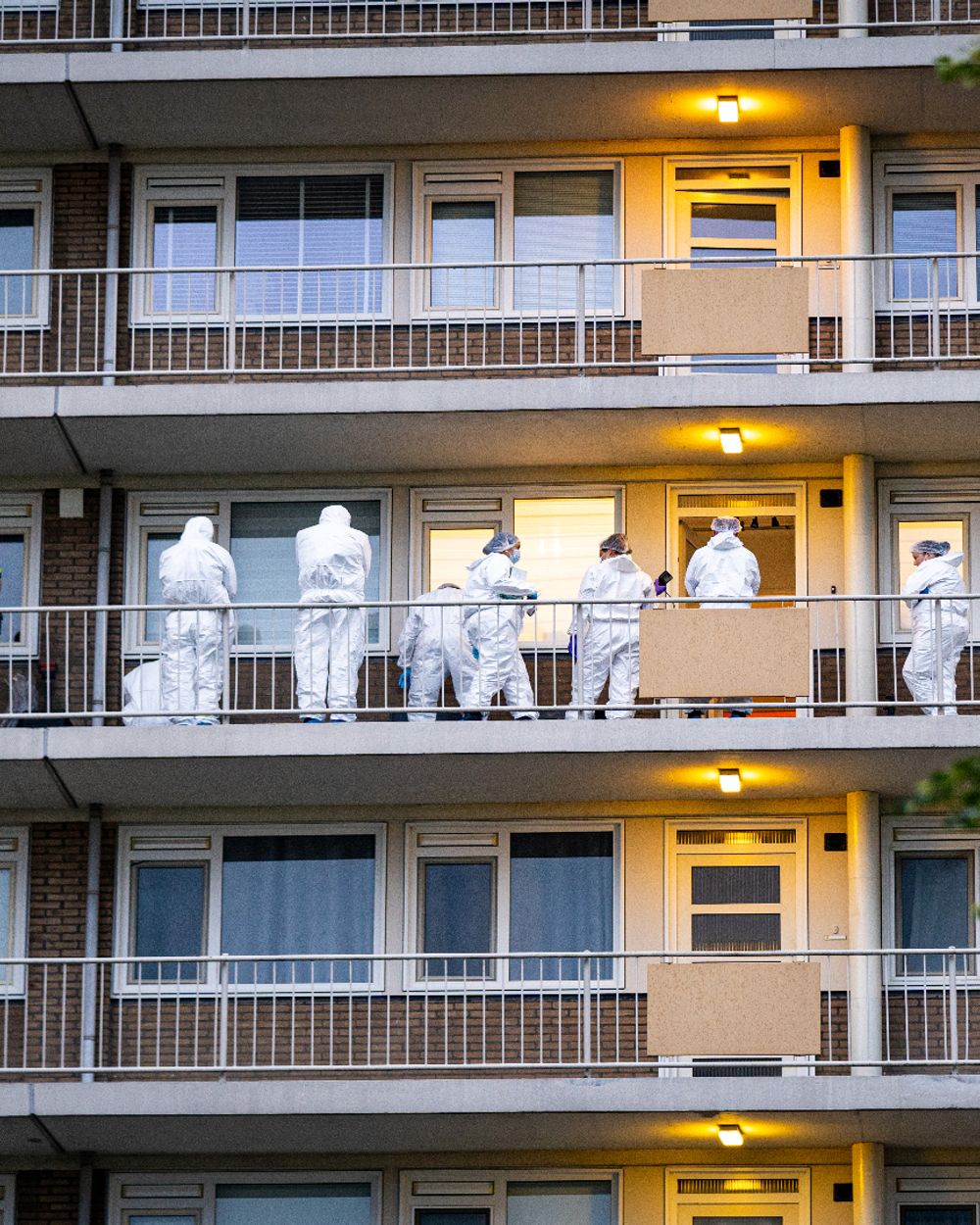 Acht jaar cel en tbs voor doden eigen vrouw: ‘Pijnlijk hoe hij nabestaanden toesprak’ - Rijnmond