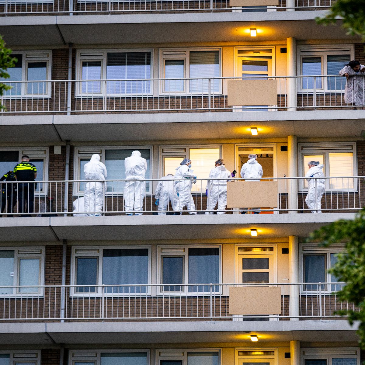 Acht jaar cel en tbs voor doden eigen vrouw: ‘Pijnlijk hoe hij nabestaanden toesprak’ - Rijnmond
