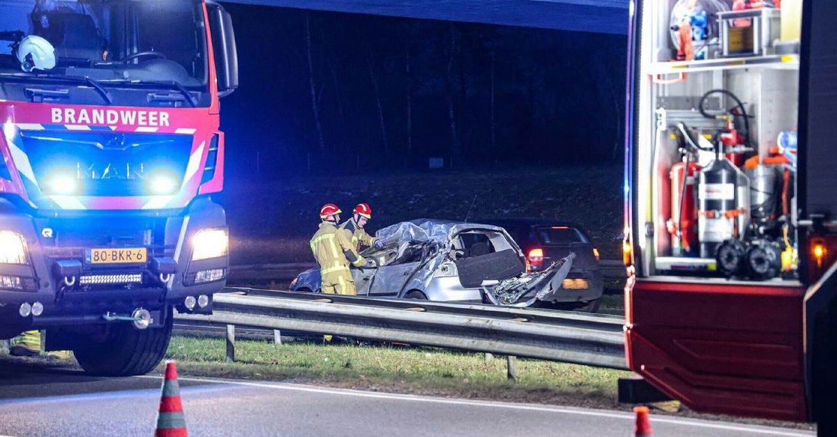 Ernstig ongeluk bij Emmen, automobilist (34) overleden - RTV Drenthe