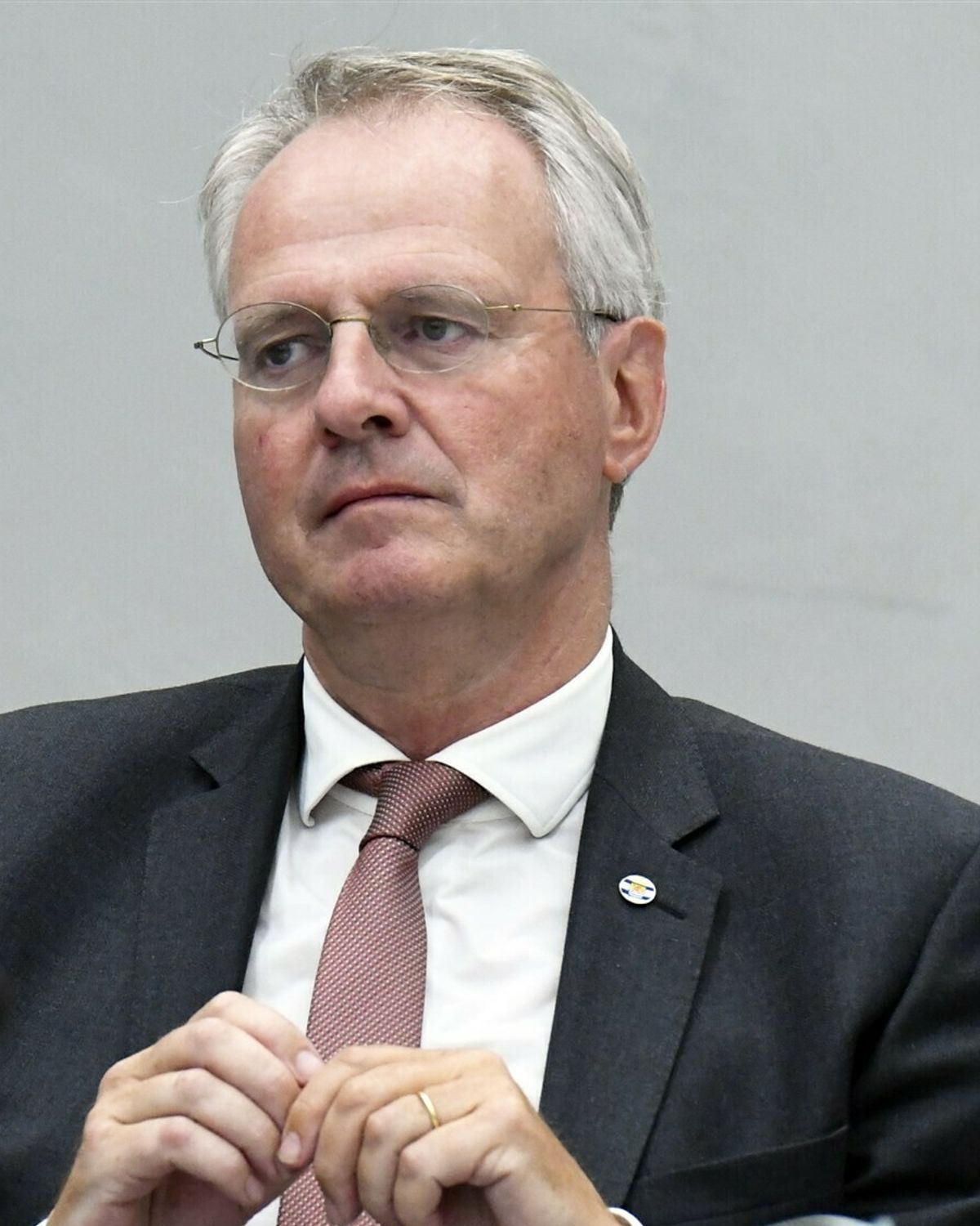 Han Polman (61) vertrekt als commissaris van de Koning in Zeeland ...