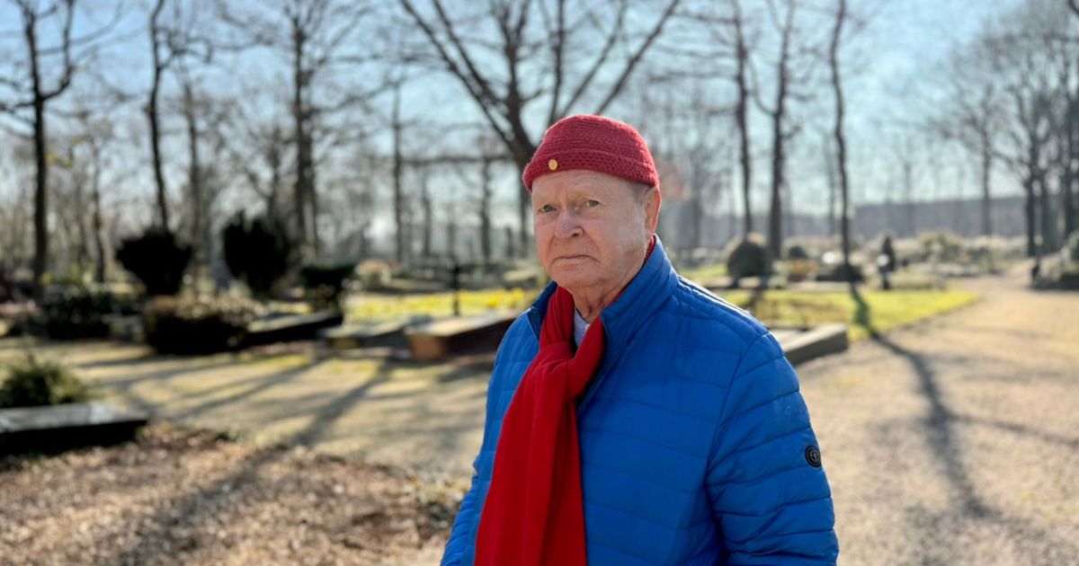 Via fietspad of door de berm: graf van de vrouw van Henk (82) niet goed ...