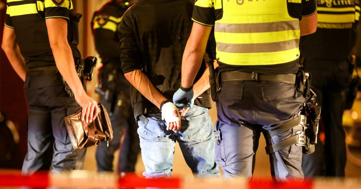 Persoon gewond bij mogelijk schietincident op de Weaze in Leeuwarden ...