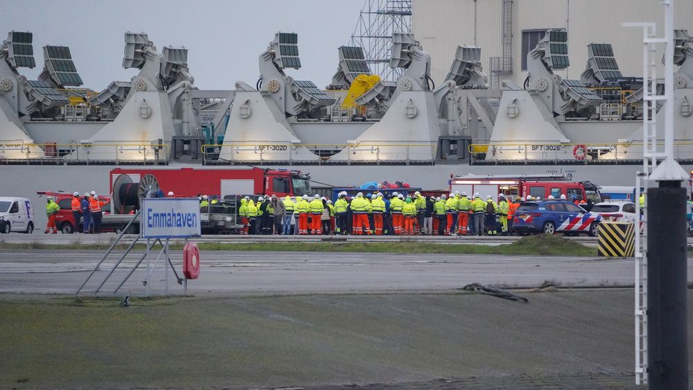 112-nieuws vrijdag 24 januari: Zeer grote brand op schip in Eemshaven • Ontploffing in ...