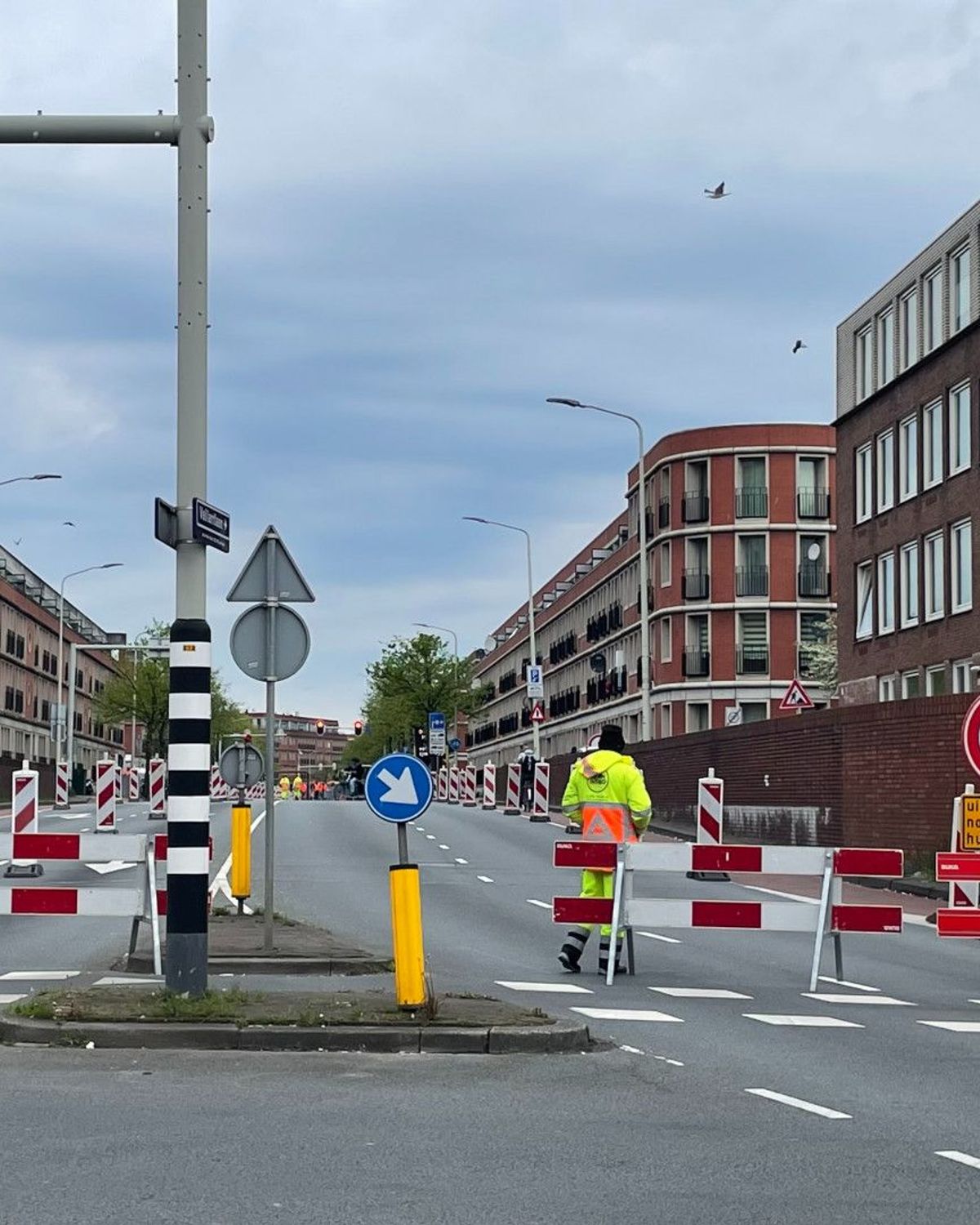 Drukke straat in Den Haag vanaf nu maand afgesloten - Omroep West
