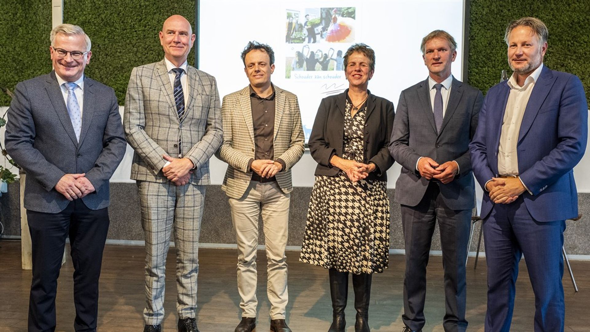 Nieuwe gedeputeerden kunnen aan de bak: "Het zal even wennen worden" - Oost