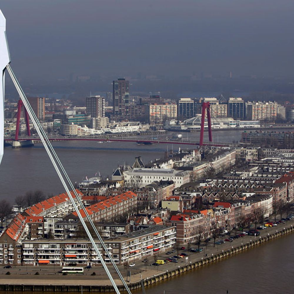 Grote steden lopen leeg, behalve Rotterdam - Rijnmond