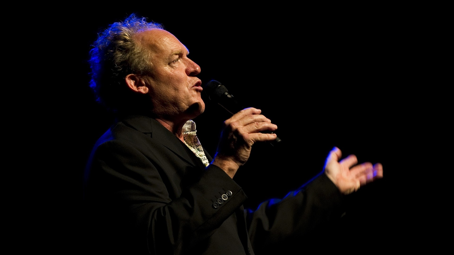 Bert Visscher blaast met nieuwe show 65 kaarsjes uit: 'Ik was totaal ...