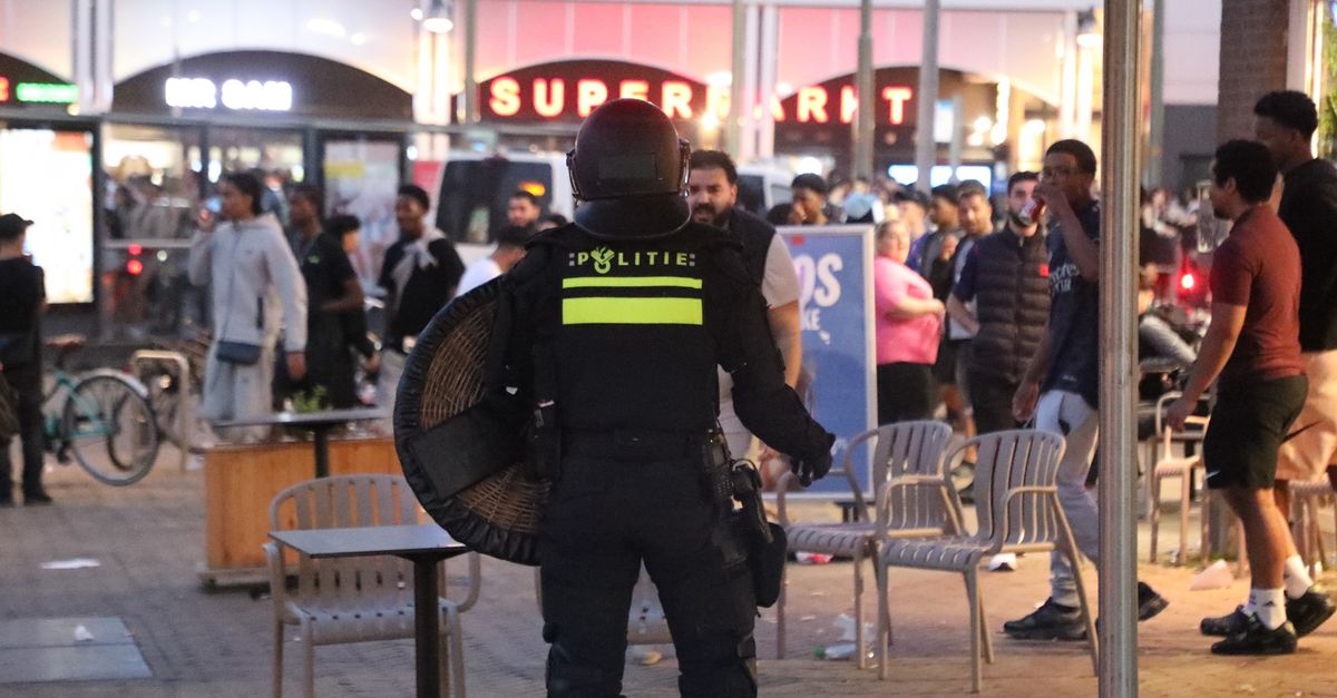 Opnieuw vijf tieners aangehouden voor rellen Scheveningen - Omroep West