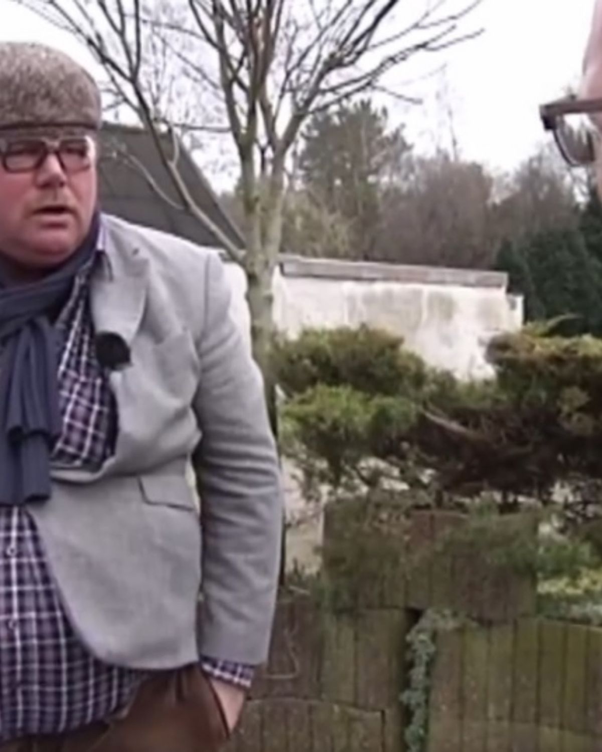 Nummer Evert Baptist van YouTube, maar hij wordt platgebeld door mensen ...