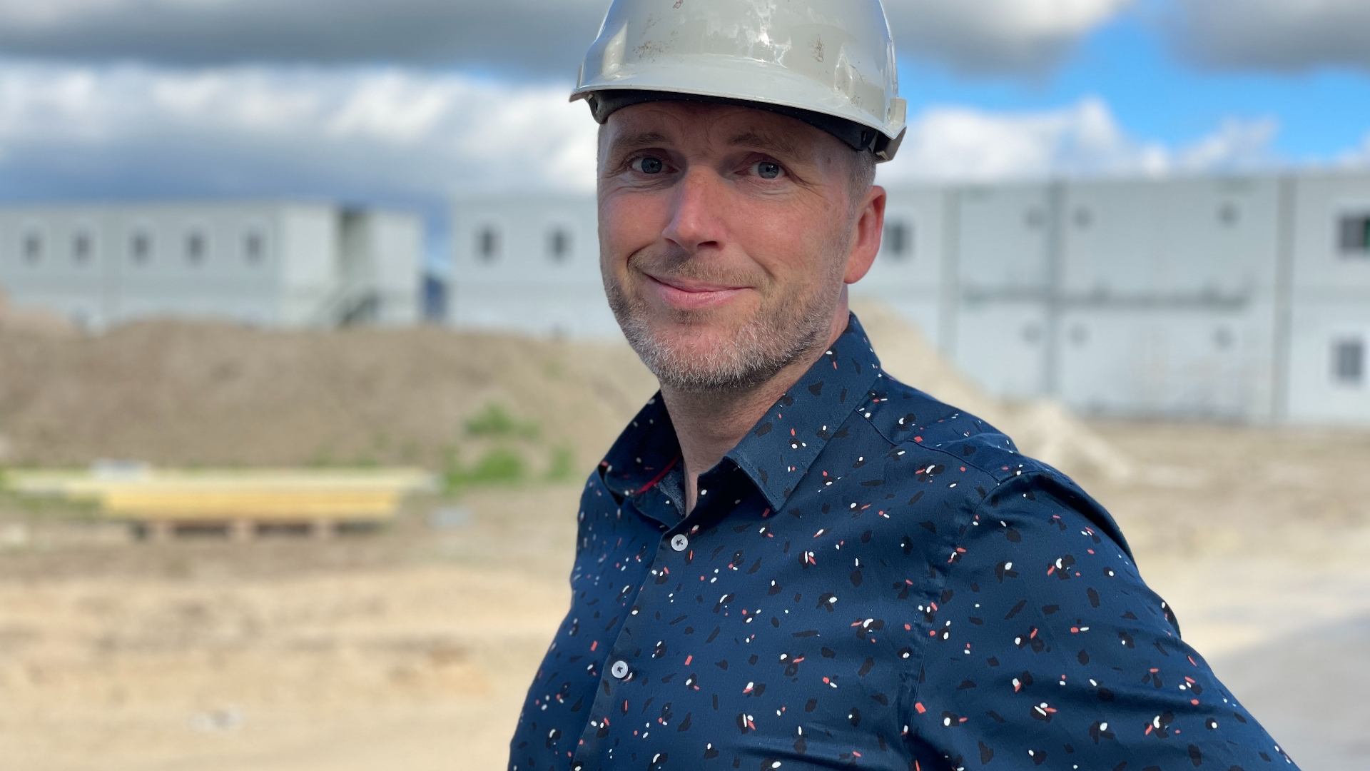 Zo komen de Afghaanse evacués in Winsum te wonen - RTV Noord