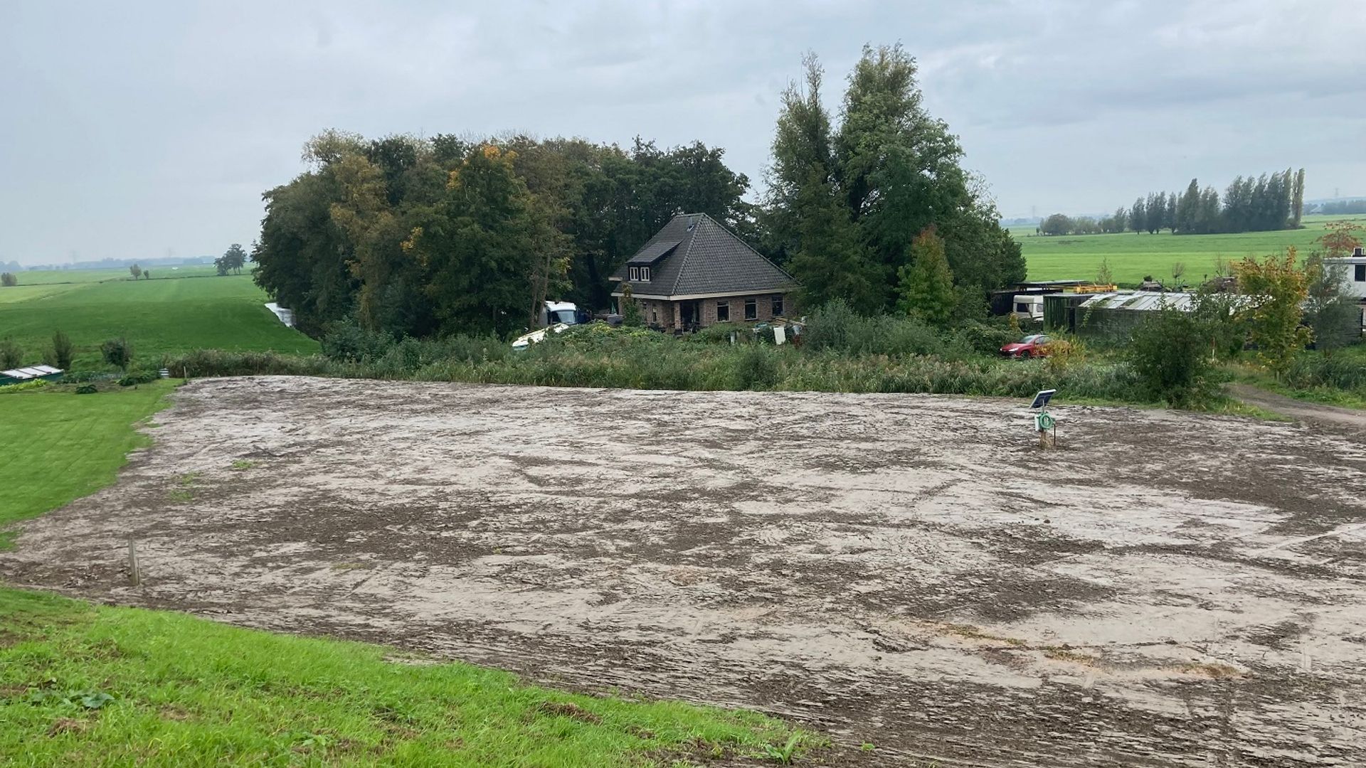 Wouter en Jeannette zitten gevangen in een huis met 59 scheuren door ...