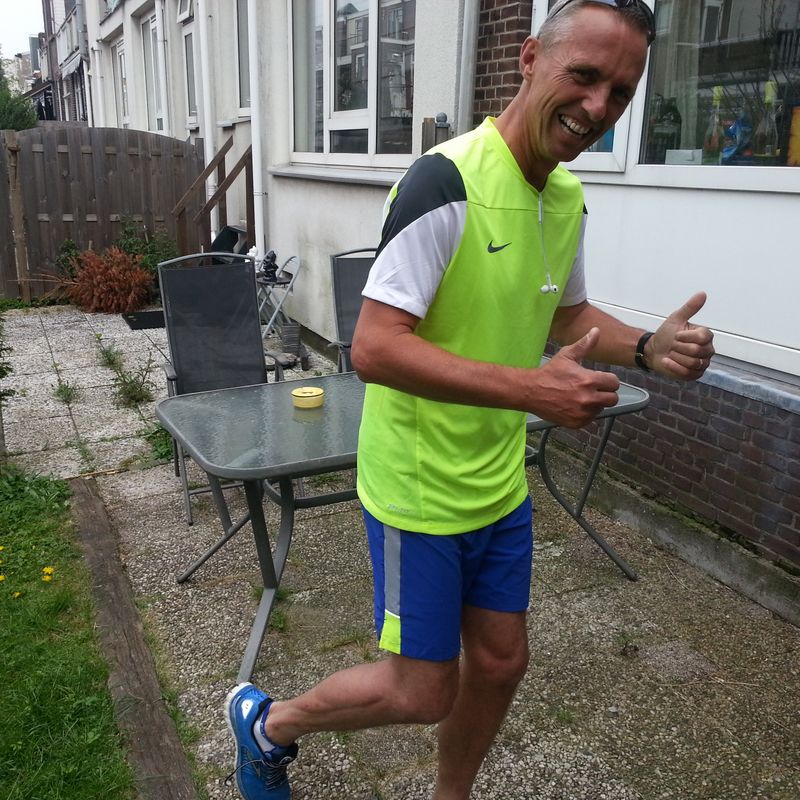 Topcricketer Rob ter Braak loopt marathon voor moeder - Rijnmond