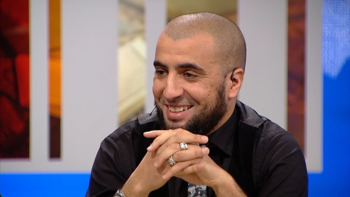Ali Houri in AvondGasten: 'Mijn motto is: leef en laat leven' - L1
