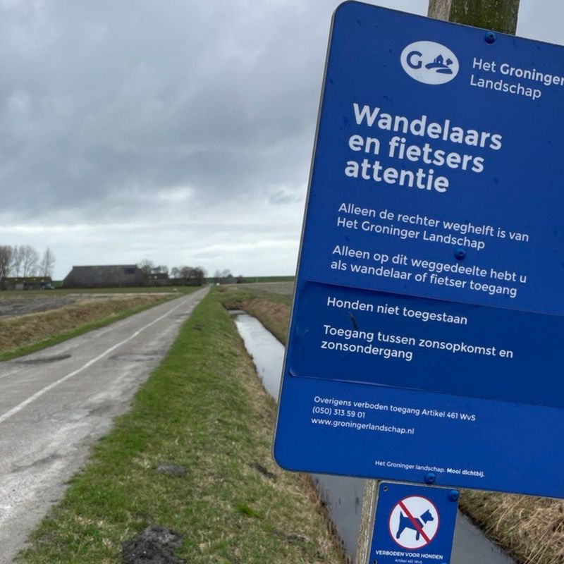 Bizar: deze weg mag maar voor de helft gebruikt worden - RTV Noord