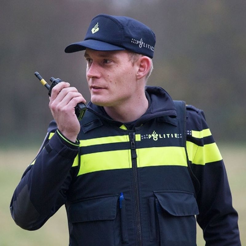 Rotterdamse politie mist 450 portofoons: 'Beheer is een puinhoop ...