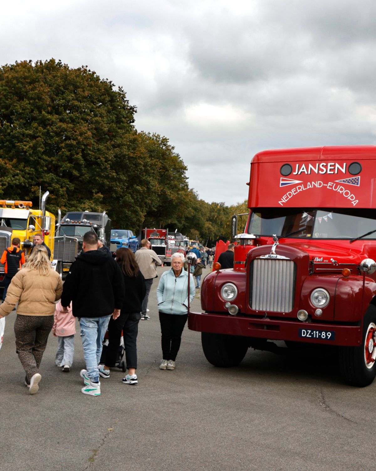 In beeld: Mackdag Soesterberg paradijs voor truckfans - RTV Utrecht