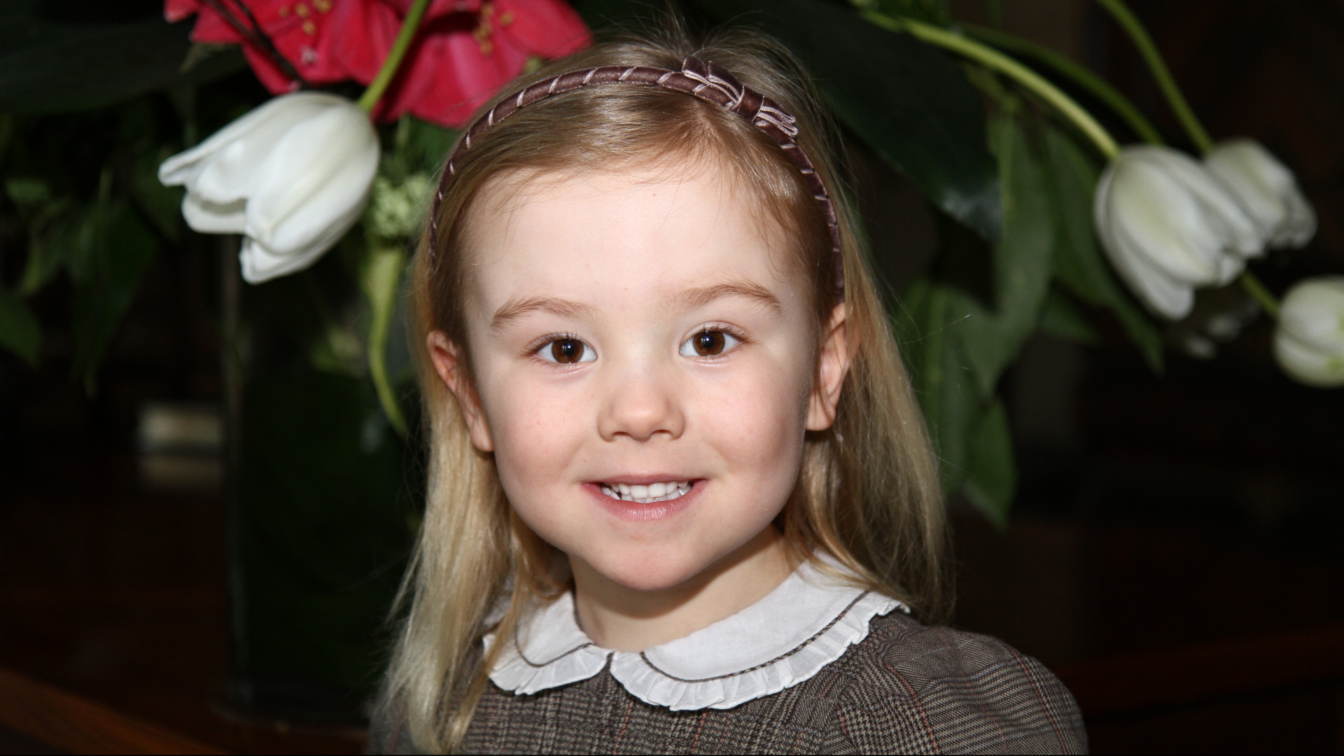 Prinses Ariane 18 jaar: de leukste foto's van peuter tot puber - Den ...